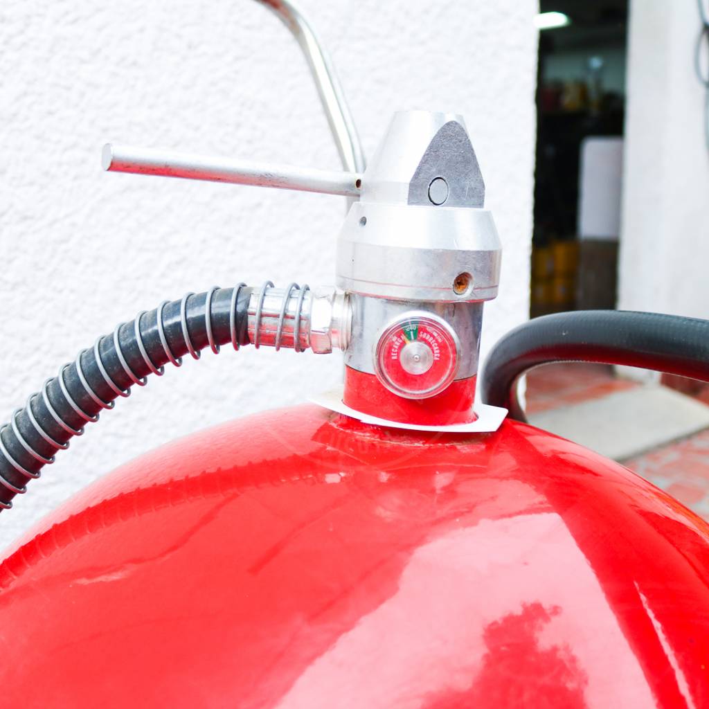 EXTINTOR DE 150 LBS BC SATELITE – Cuerpo de Bomberos